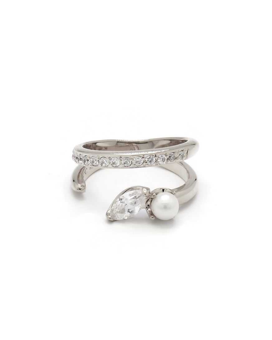 PETAL 2 PEARL STONE PAVE RING – avec new york